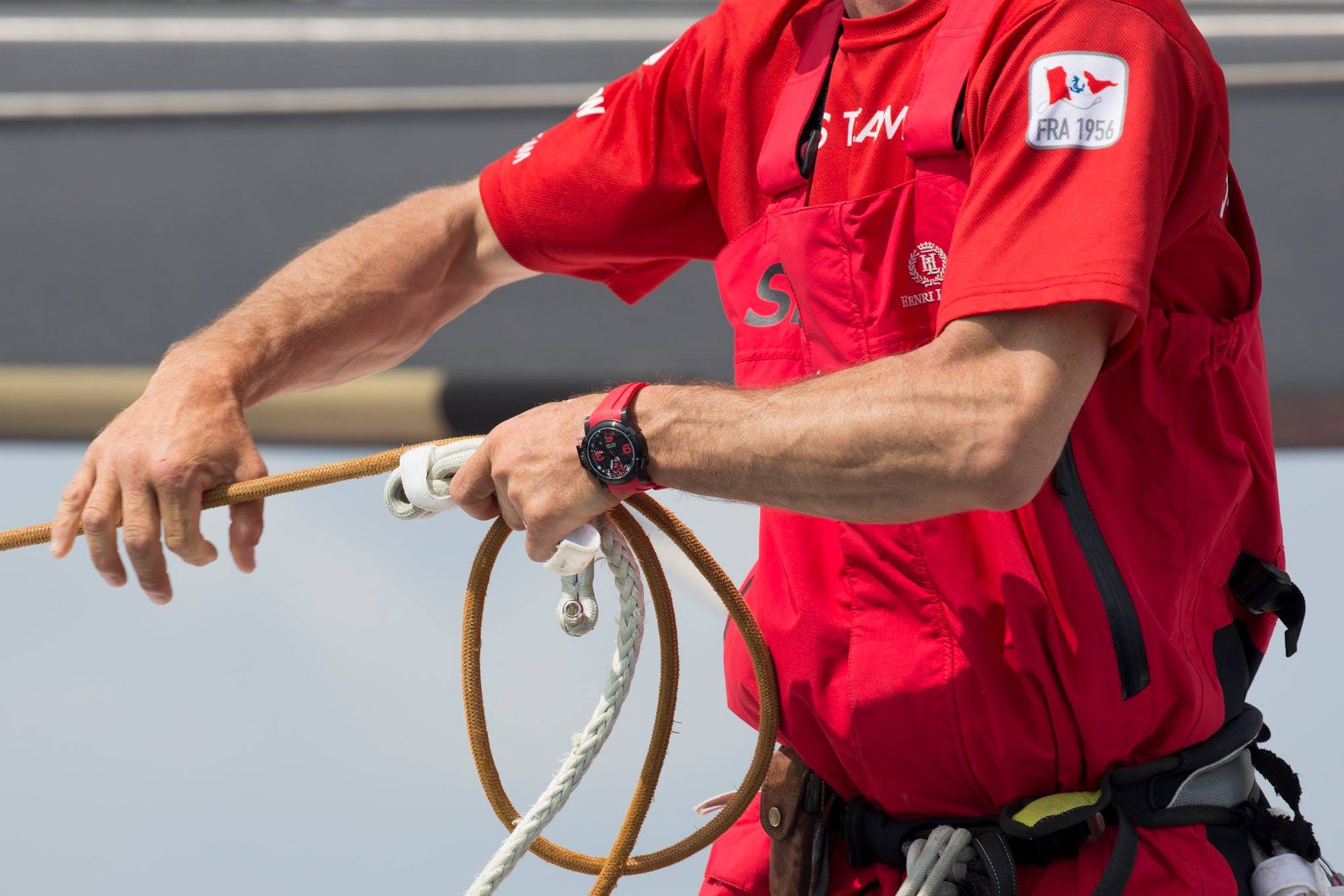 HYPERBARE - Navy - Red - Rubber - 42mm – patton-watch